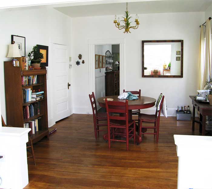 Portland Rentals Apartments in Oregon - 2455 N.W. Northrup